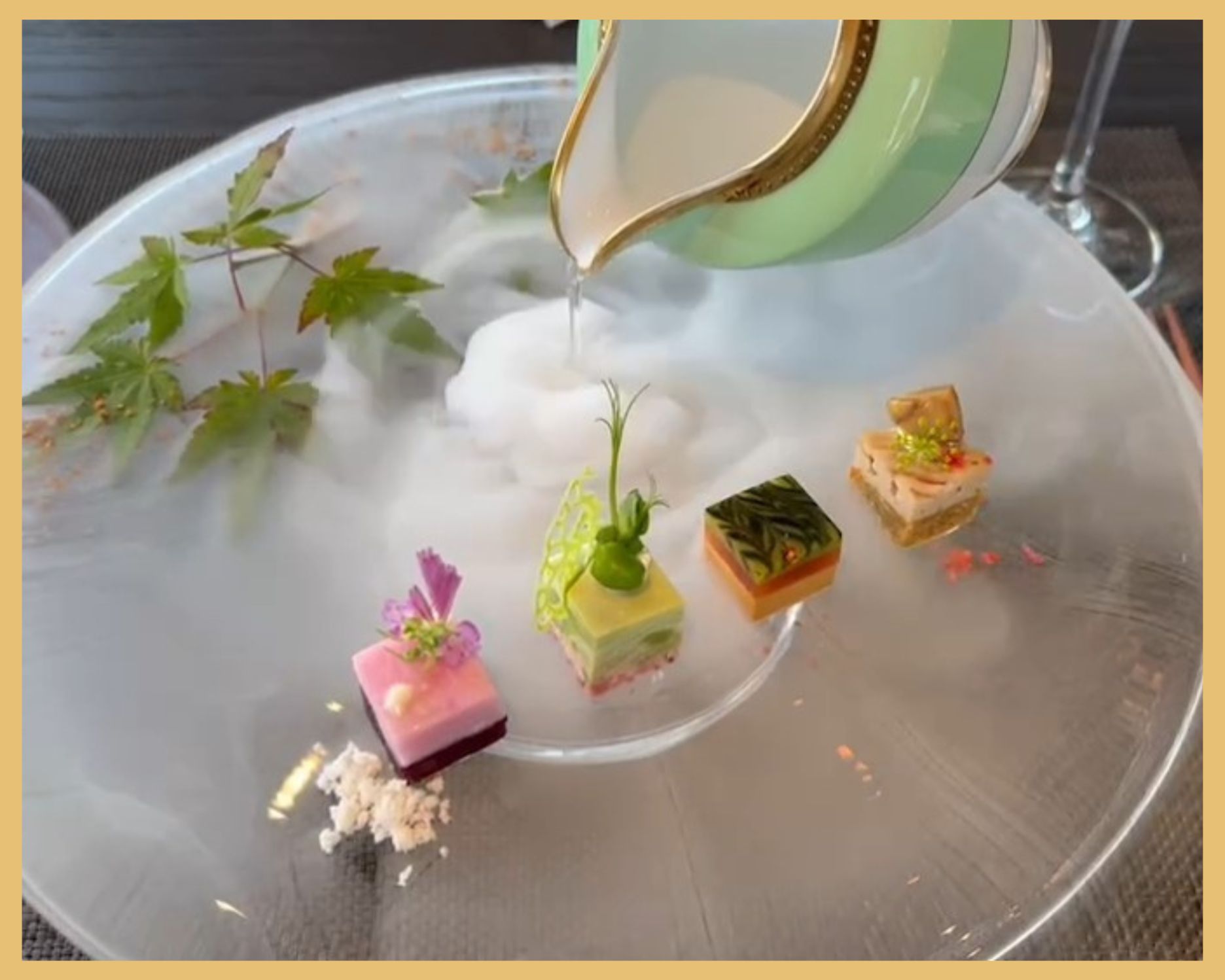 12月グランドオープン【THE RAY】リーガロイヤルホテルで華やかな料理を堪能♫ - ドットコムおおさか